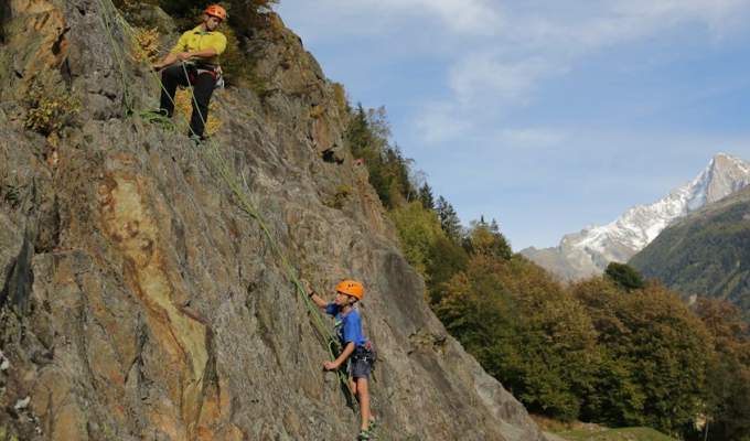 OUTDOOR escalade et rafting sur l'Arve face au Mont Blanc| Chamonix Guides