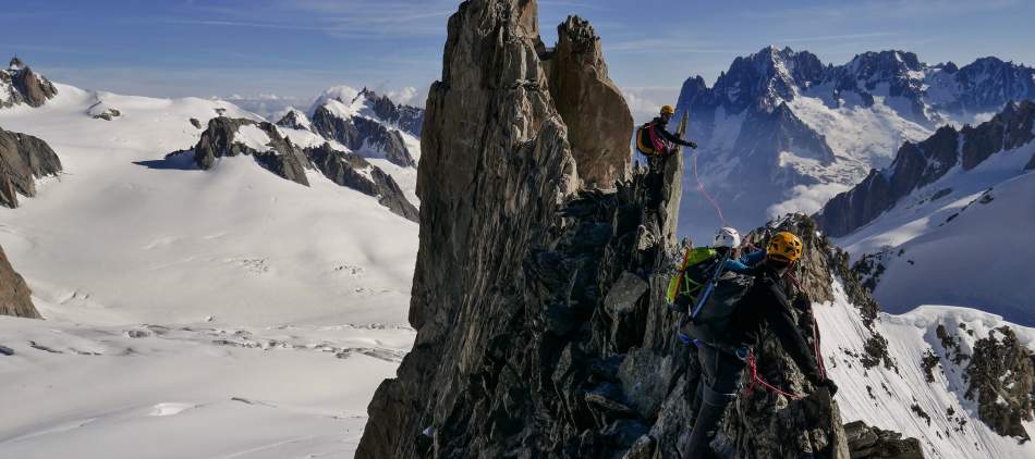 Aiguilles Entreves traverse | Chamonix Guides